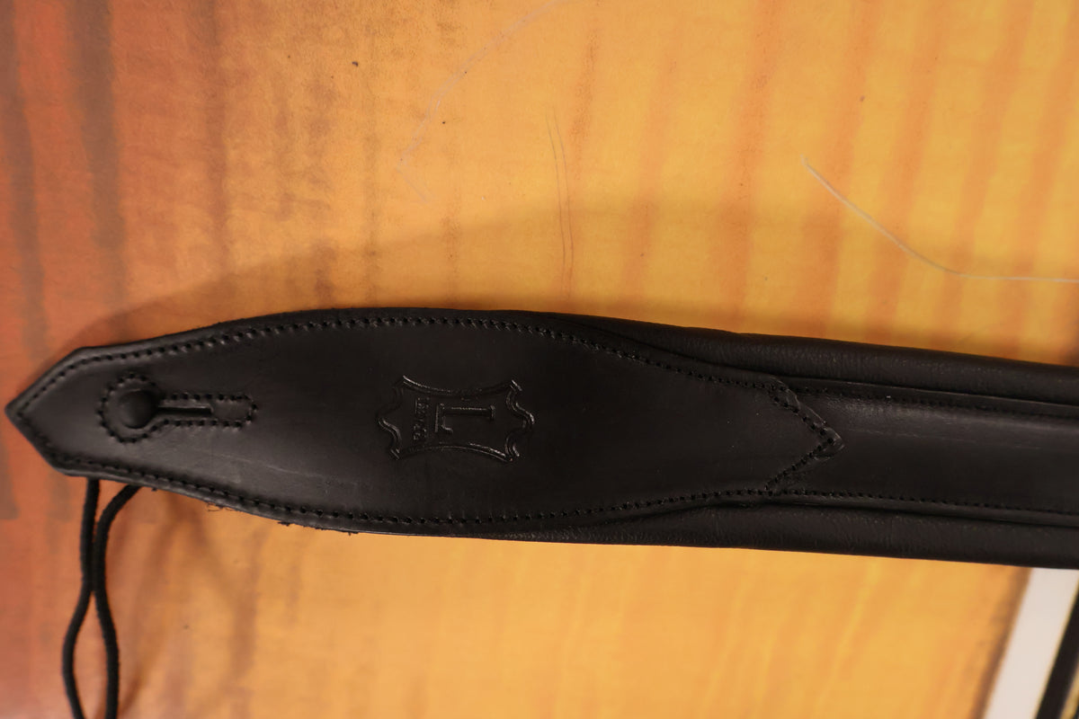 Levi's Leather Guitar MSS80-BLK – Dirk Witte